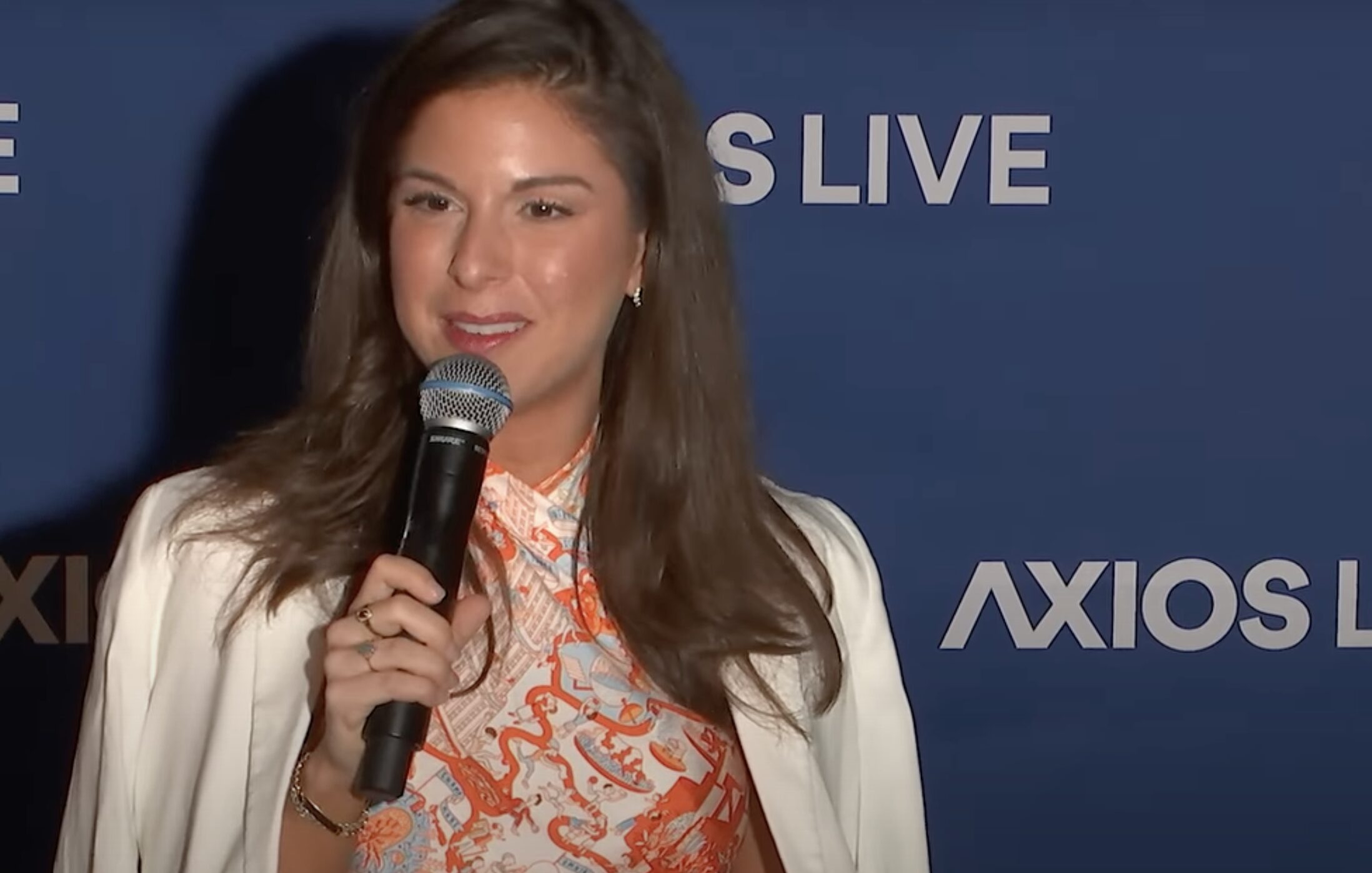 Sara Fischer in conversation with X’s Linda Yaccarino - WWSG